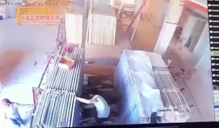 Stacking Heavy Slabs Goes Very Wrong For Unlucky Worker
