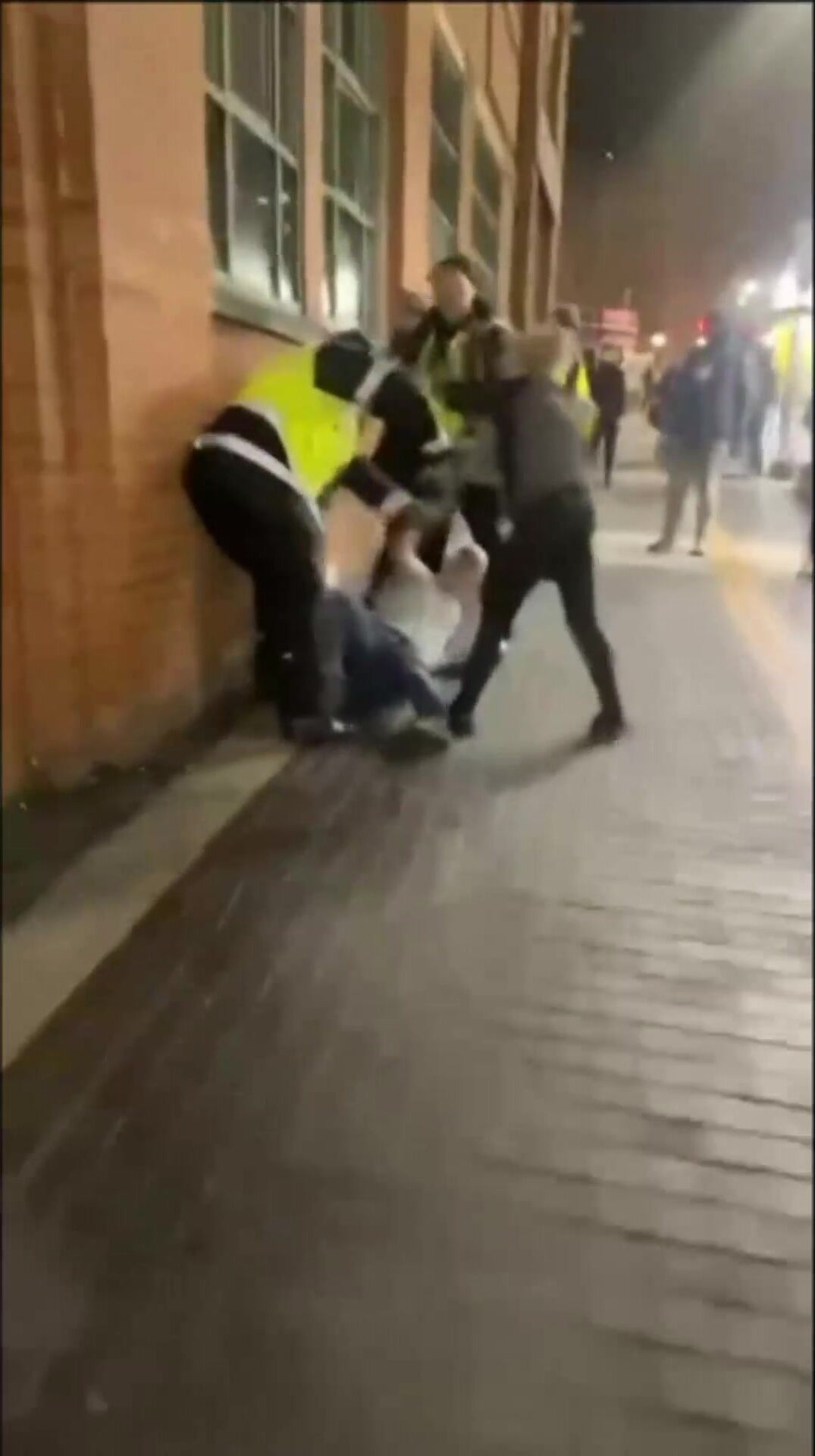 British Bouncer Leaves Drunk Man Eating The Pavement