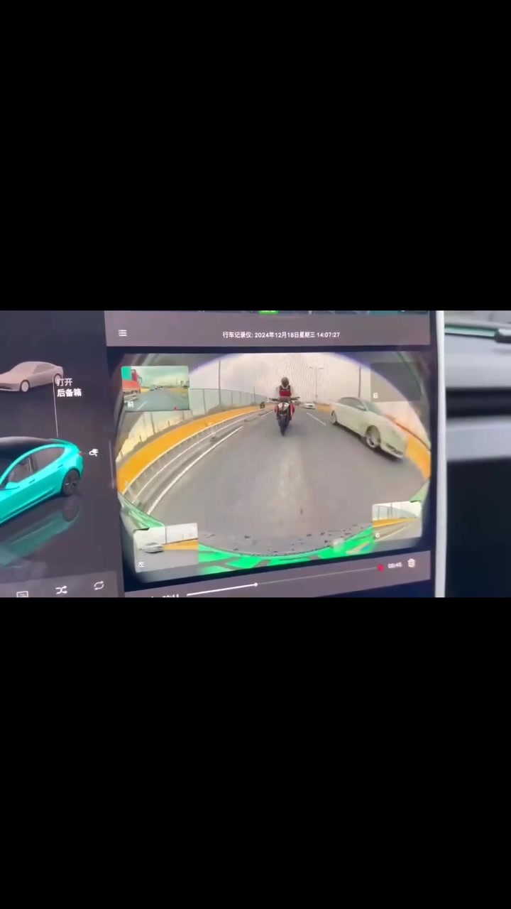 Biker Wasn't Paying Attention Now We Need The Front Camera Angle To See ...
