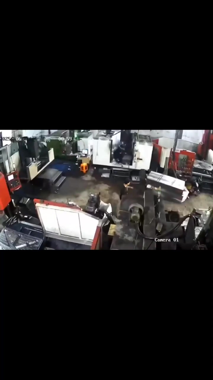 Steel Cable Snaps Sending Worker Flying