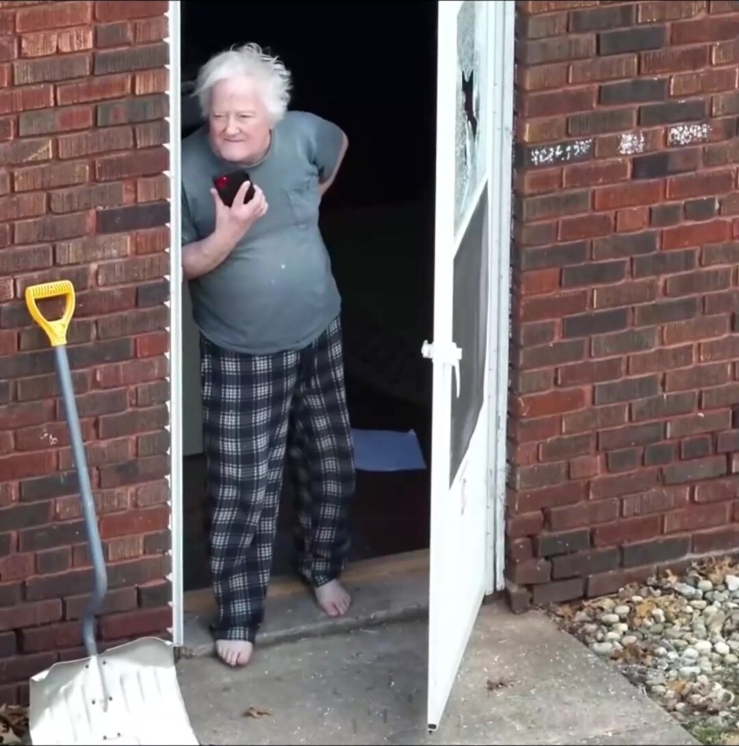 Old Man Waves His Gun At Home Gets Headshotted By LaSalle PD