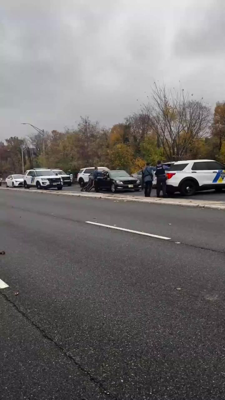 Man Shot Down On The Highway After Someone Yelled Gun